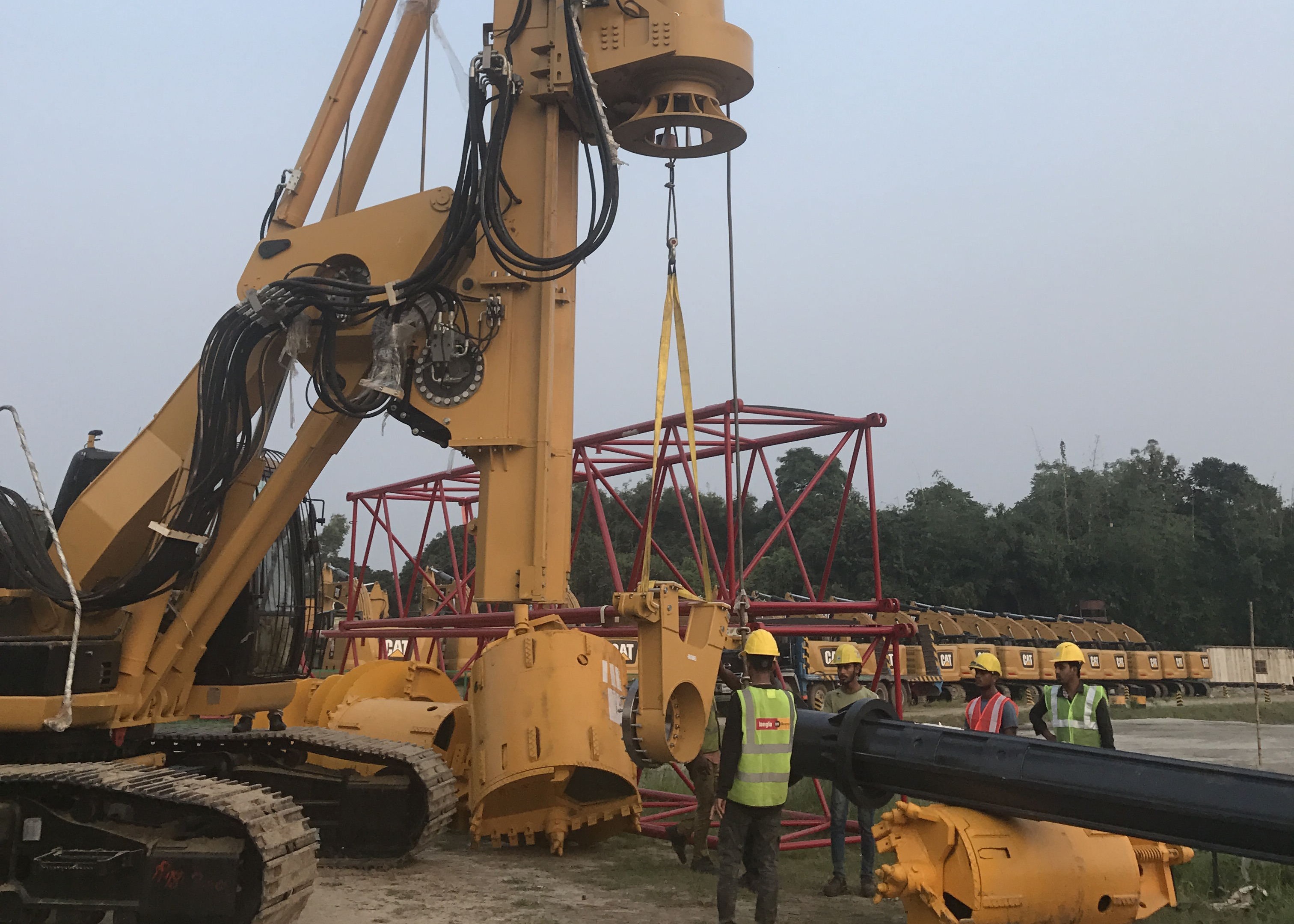 Rotary Drilling Rigs TR180F Drilling Depth 57.5m Overall height 46.5 ...